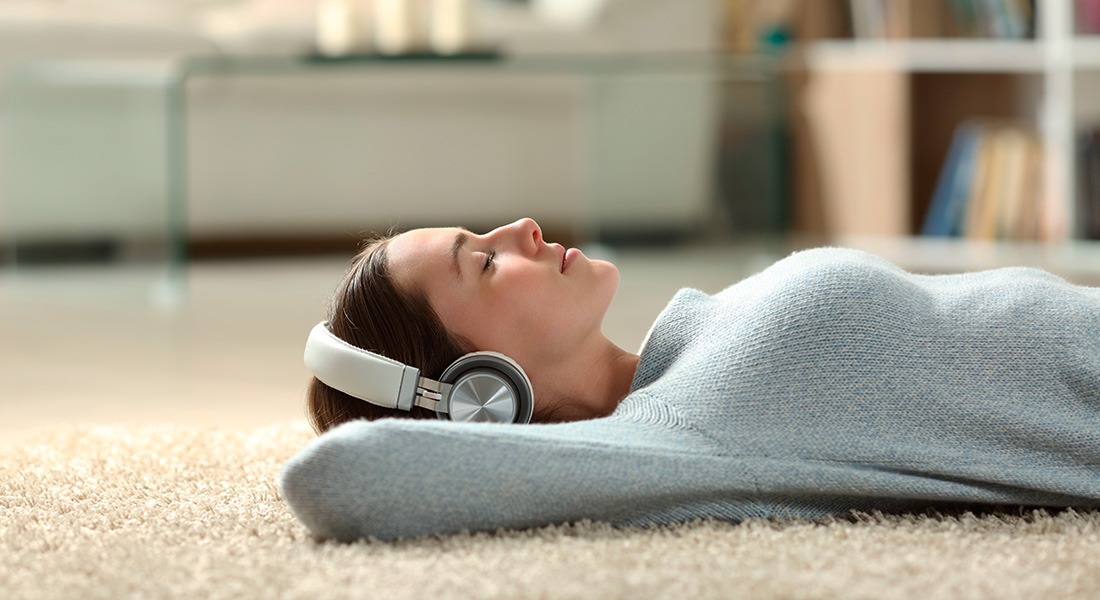 Como relaxar a mente: 5 dicas para aliviar a tensão no dia a dia