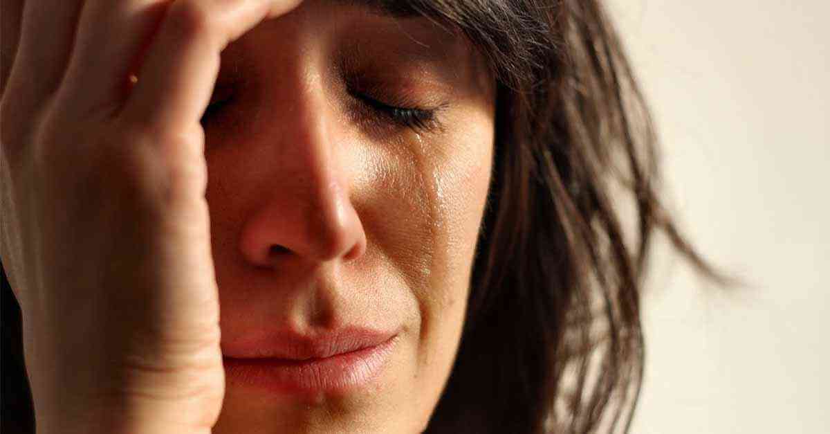 Você se acha chorão? Estudo revela que todos os que choram são mais fortes!