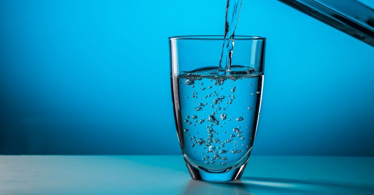 Água solarizada: aprenda a fazer essa bebida terapêutica