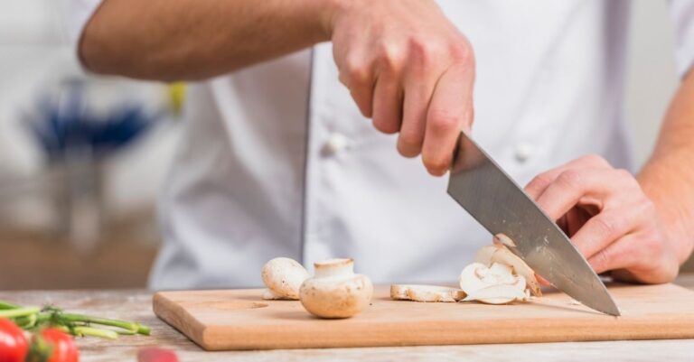 Conheça os tipos de faca para facilitar a vida na cozinha