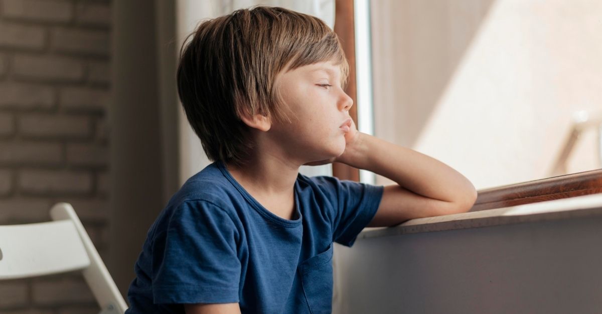 Criança desanimada: o que pode ser e como ajudar?