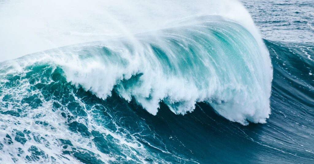 Por que a água do mar é salgada?
