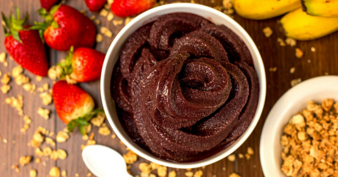 Receitas e benefícios do suco de açaí para a saúde