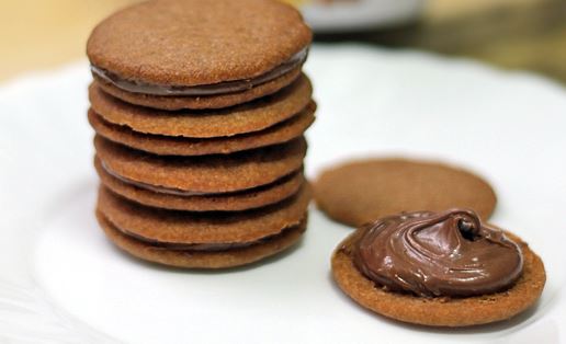 Como fazer 7 deliciosas receitas de bolacha recheada caseira