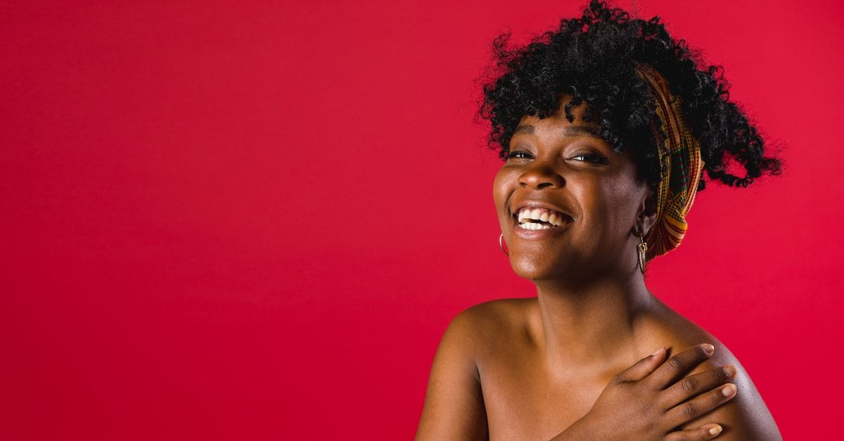 Pele negra: 4 dicas essenciais para manter uma pele linda e saudável