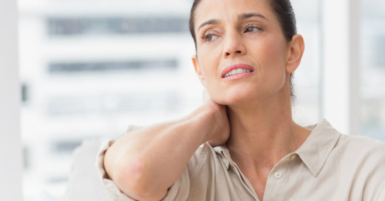 Como curar torcicolo rápido: 5 técnicas eficazes e práticas