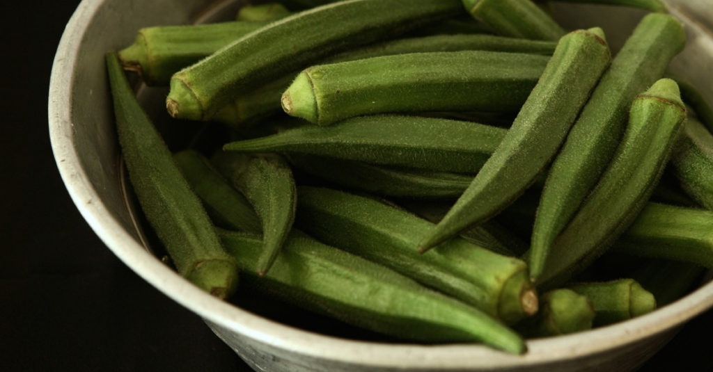 Como tirar a baba do quiabo: 7 alternativas testadas e aprovadas