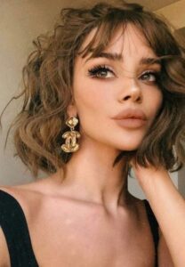 11 Melhores cortes de cabelo para quem tem testa grande