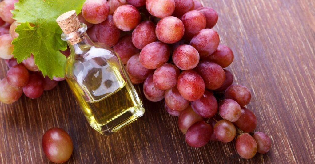 Extrato de semente de uva: conheça os benefícios e cuidados a ter