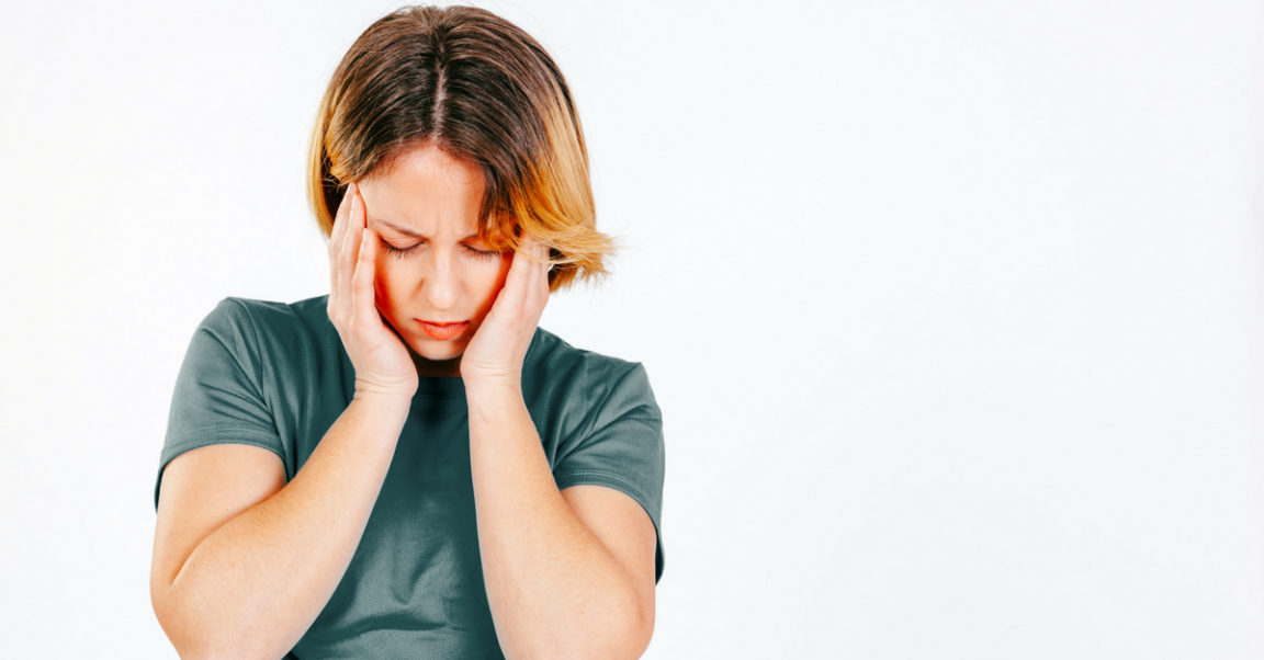 Enxaqueca menstrual: o que é e como aliviar esse sintoma?
