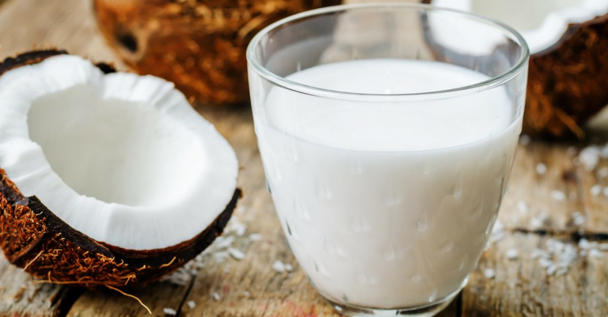 Como fazer leite de coco: aprenda duas maneiras simples