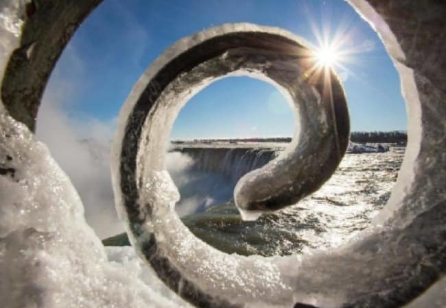 Moradores da Rússia e Canadá “congelam” com temperaturas extremas