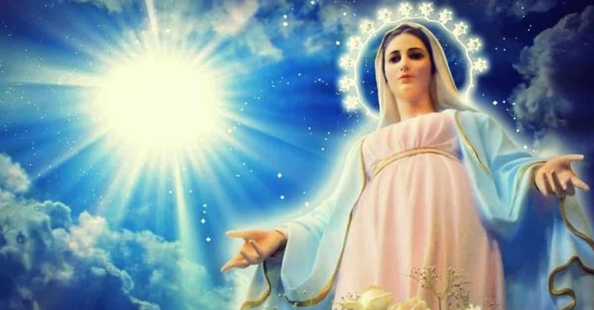 Você sabe por que o azul é representado na imagem da Virgem Maria?