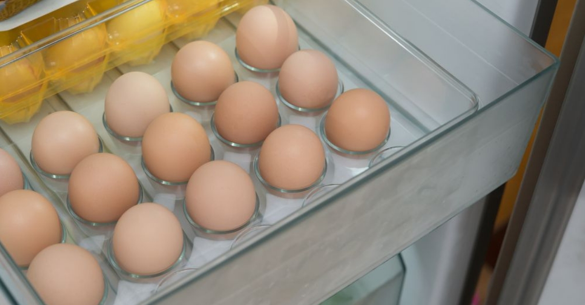 Armazenar os ovos dentro ou fora da geladeira? Veja essa incrível ...