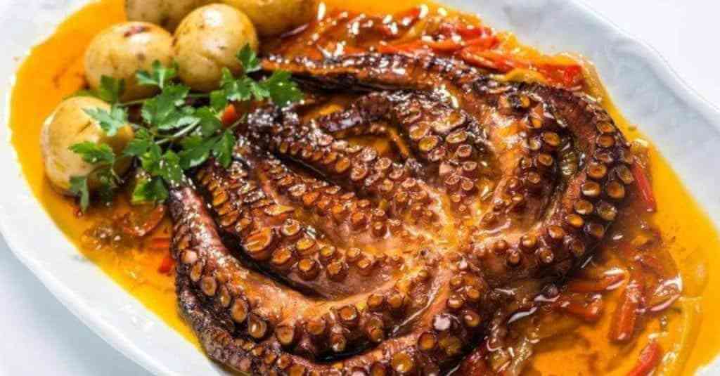 Cozer polvo: segredo de um polvo cozido sempre tenro