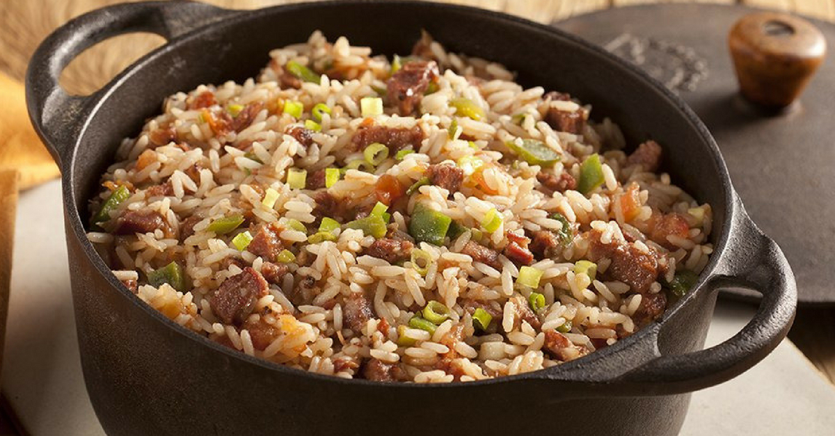7 receitas de arroz carreteiro para experimentar em casa