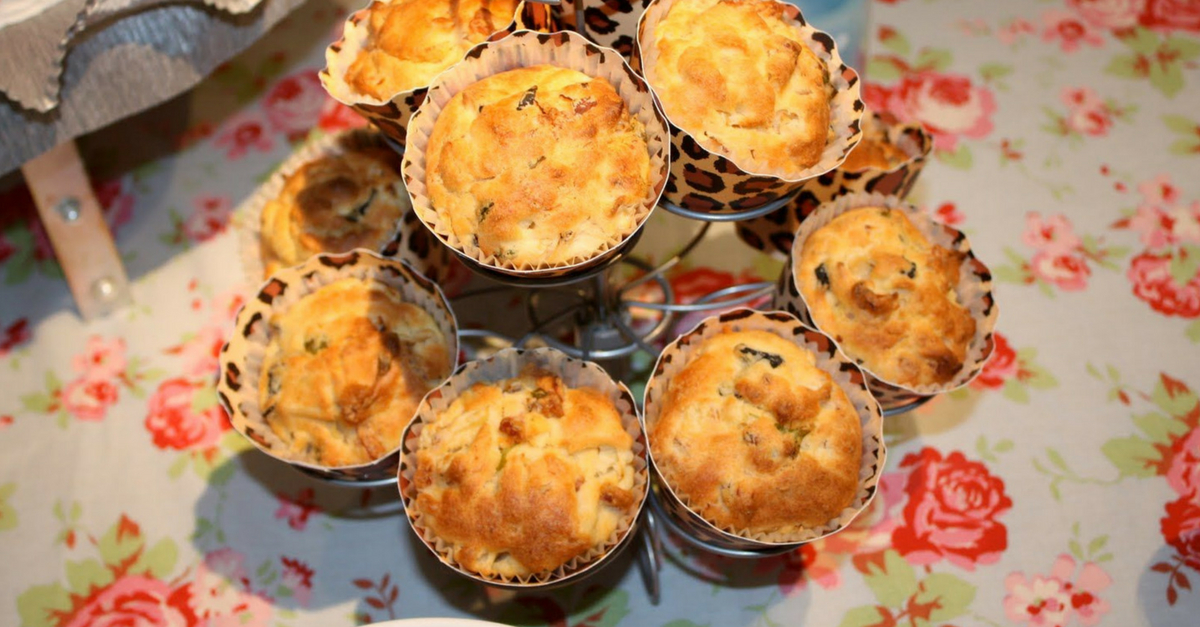 Como fazer cupcake salgado de queijo com três recheios