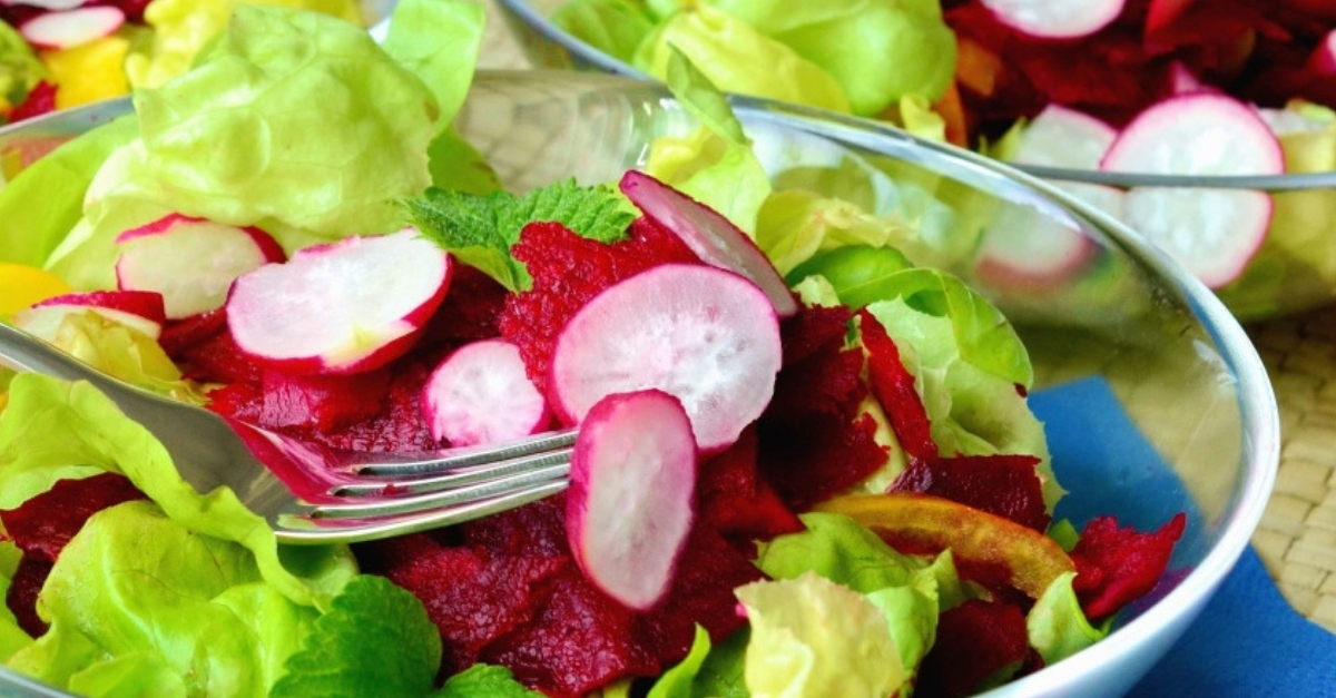 Como fazer conserva de rabanete: 2 receitas fáceis