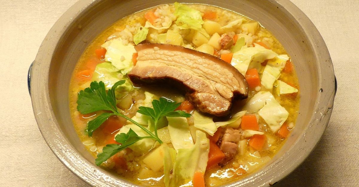 8 Receitas de sopa de repolho para almoçar e jantar