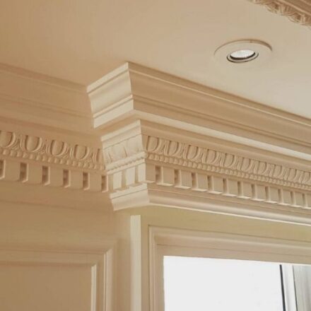 12 Inspirações para ter o rodateto como protagonista na decoração