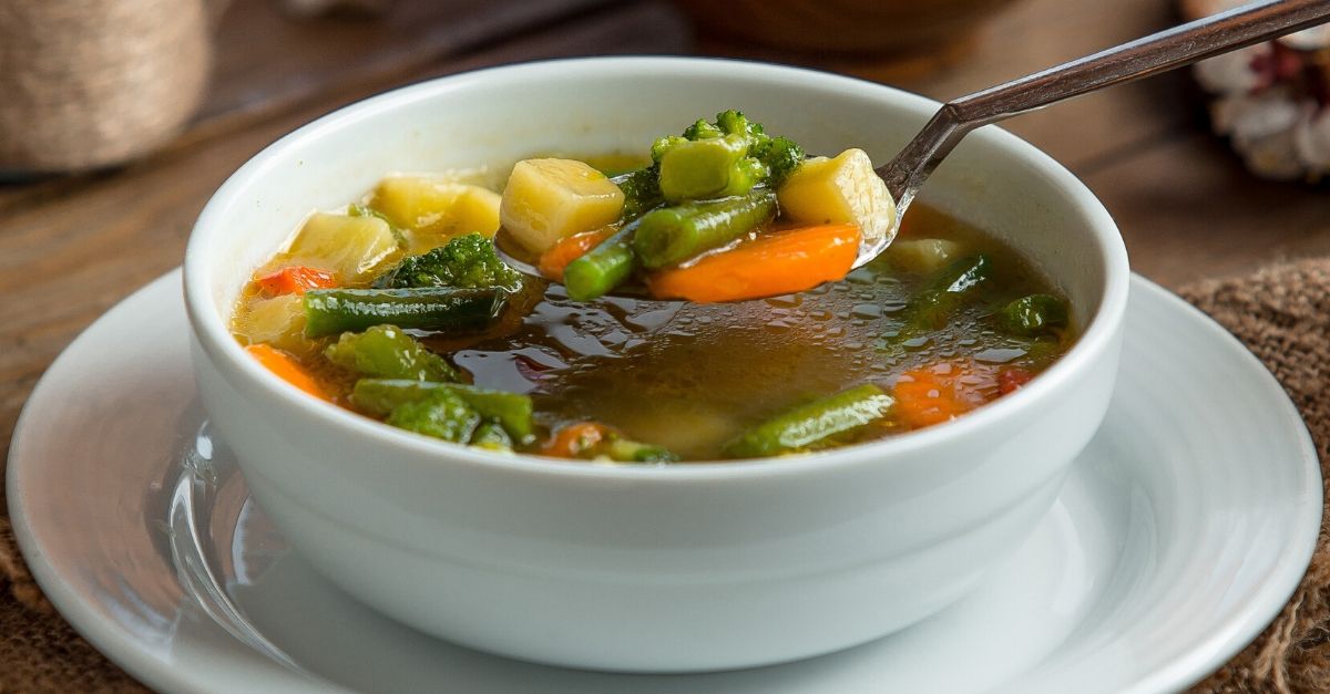Dieta da sopa funciona? Modelo de cardápio e cuidados a ter