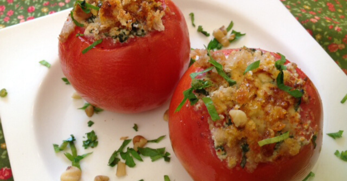 Tomate recheado com ricota: 4 receitas fáceis e saborosas